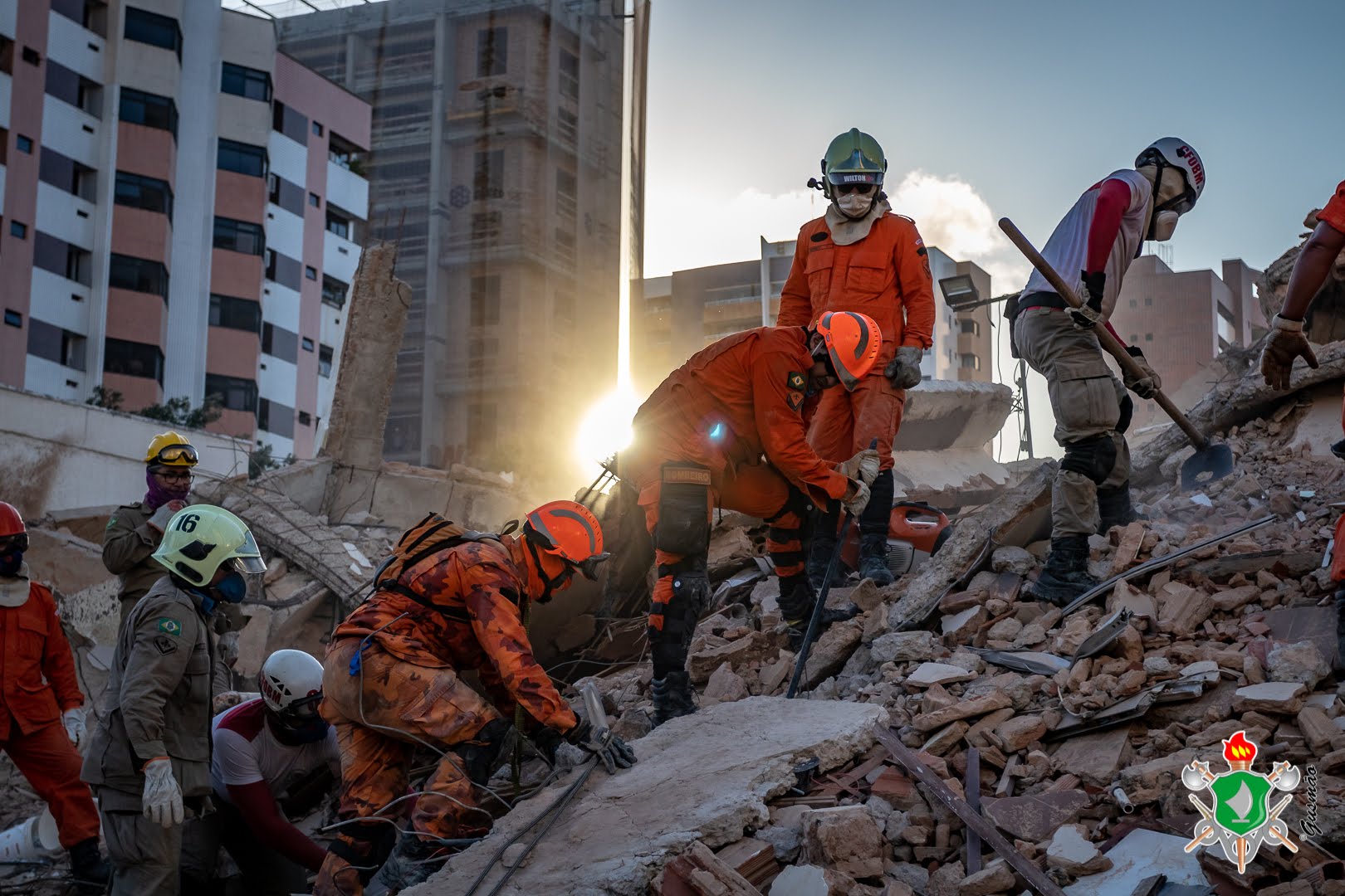 Ainda sob as emoções do resgate - Corpo de Bombeiros Militar do Ceará