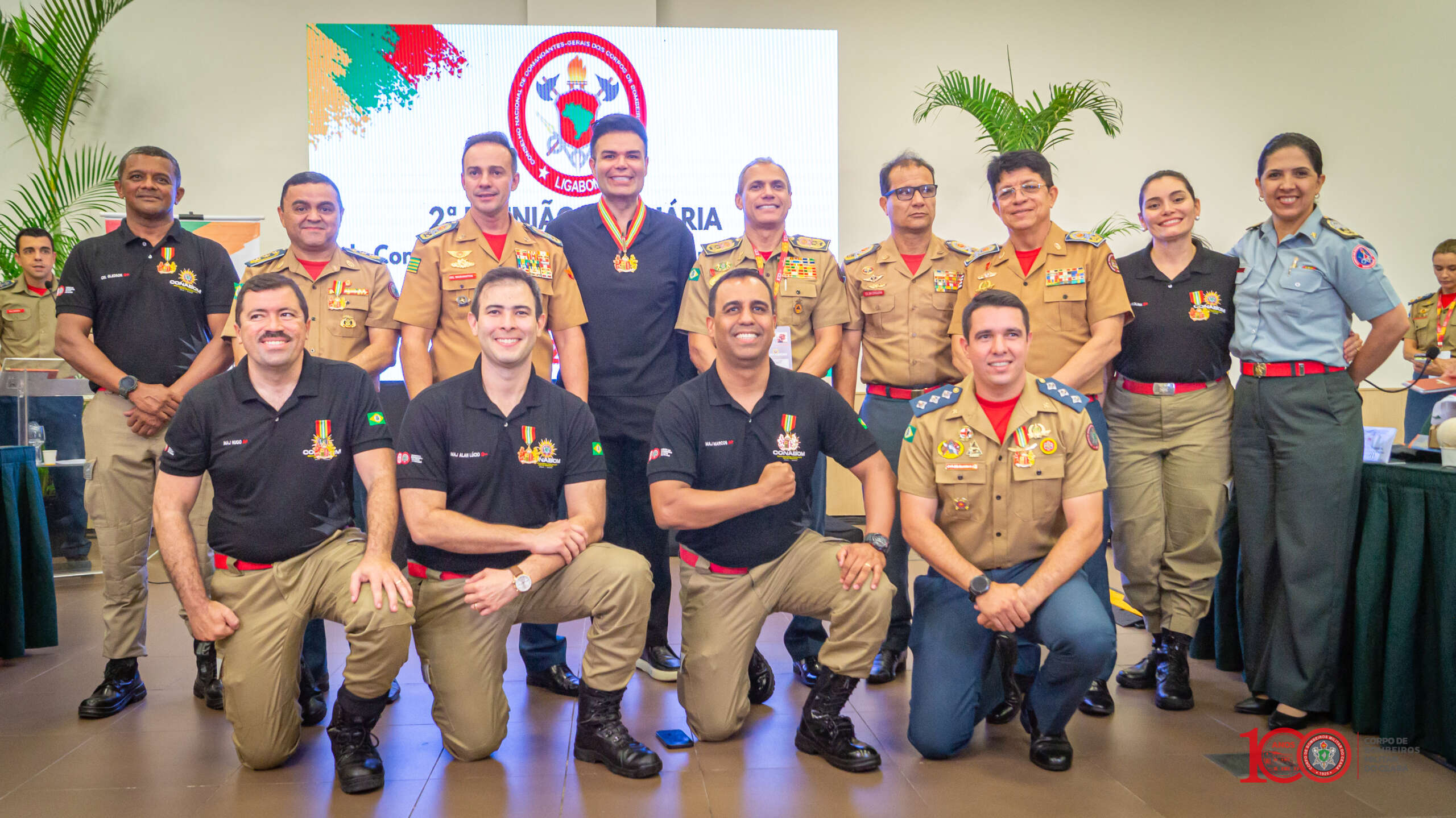 Oficiais do CBMCE recebem Medalha do Mérito Nacional da LIGABOM durante ...